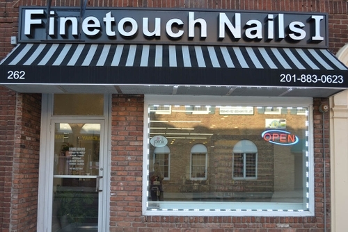Finetouch Nails